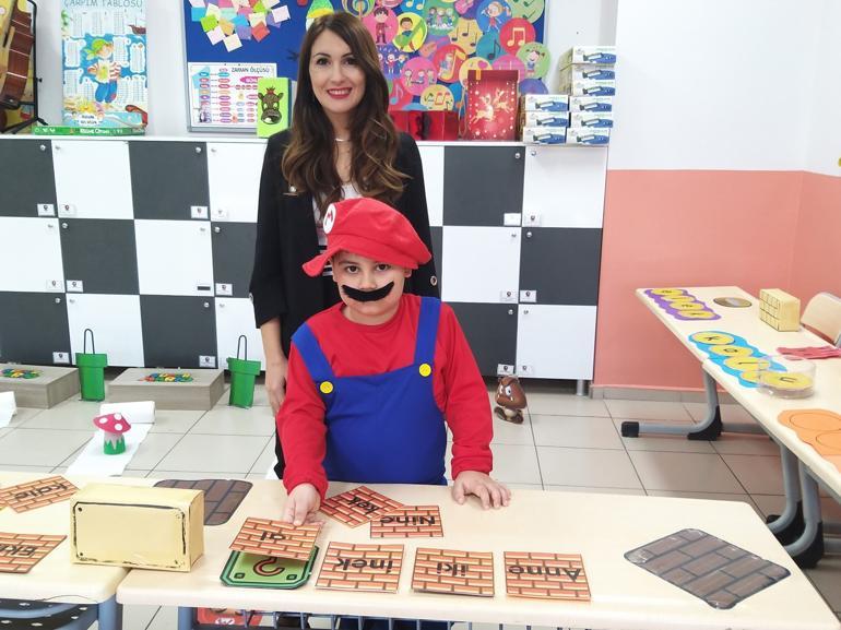 Ebru öğretmenin sınıfında kalem-kâğıt yerine kostüm var - Son Dakika ...