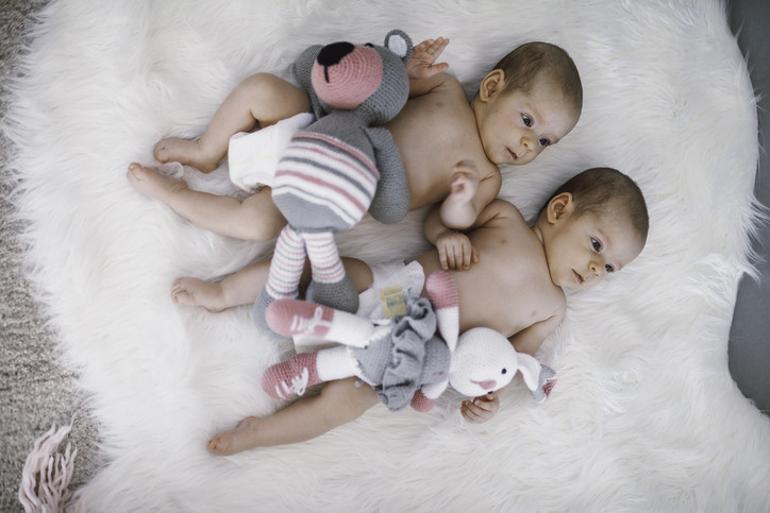 Hâlâ peluş oyuncağınıza sarılıp uyuyorsanız utanmayın! Travma ...