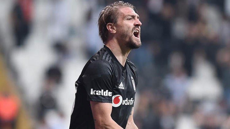 Caner Erkin, Abdullah Avcı'nın kararını beğenmedi! - Futbol Haberleri