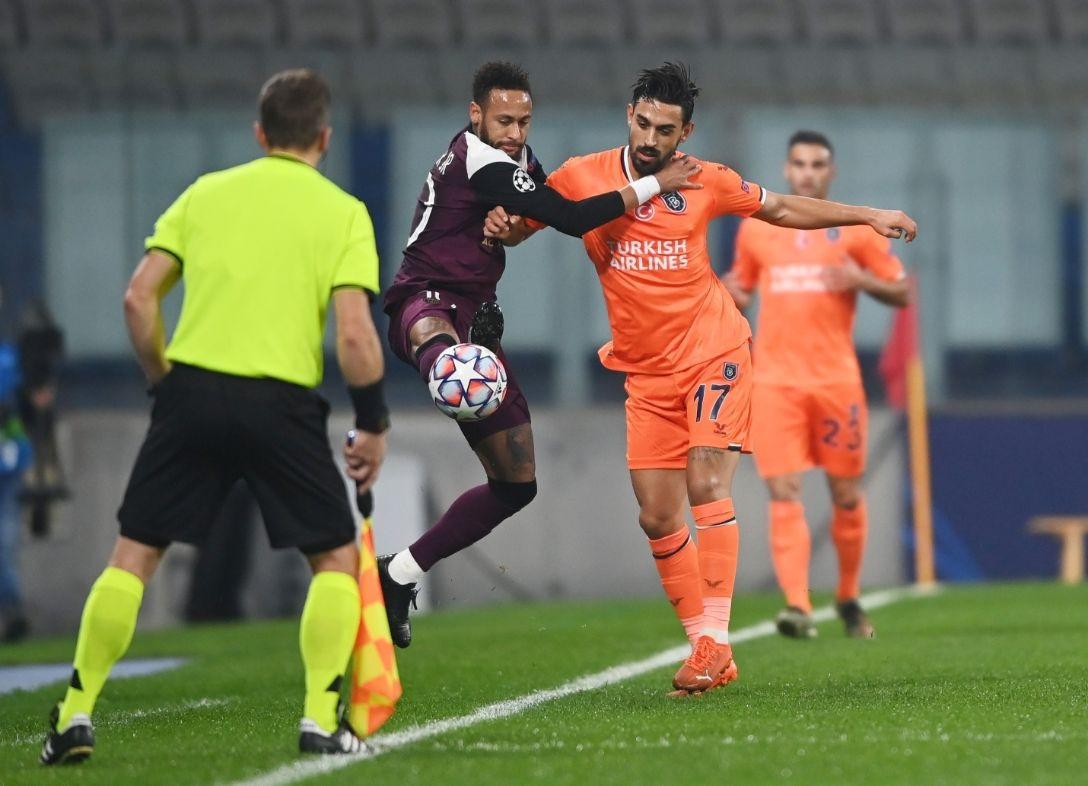 Son Dakika | Spor yazarları, Başakşehir 0-2 PSG maçını hakkında neler ...