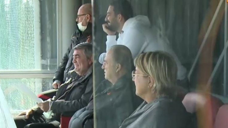 Fatih Terim, Fulya Terim ve Arda Turan, Galatasaray'ın U19 maçını takip ...