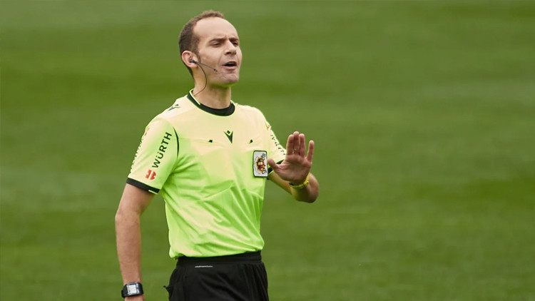 Mario Melero Lopez kimdir, kaç yaşında? Süper Lig tarihindeki ilk VAR hakemi olarak görev aldı ...