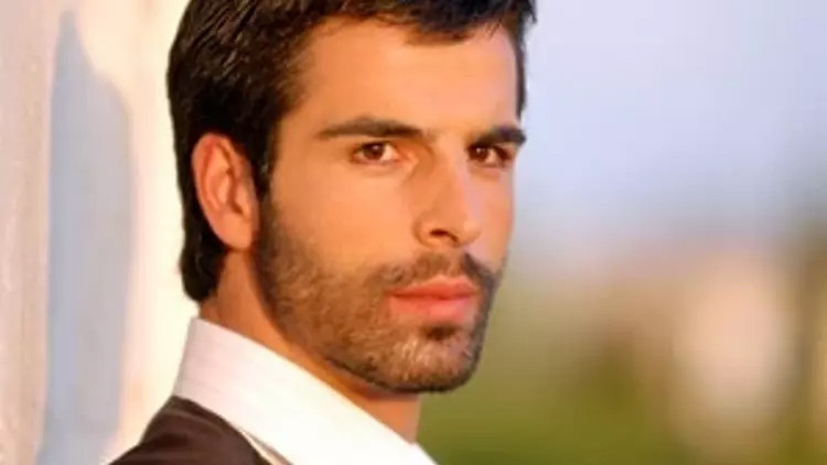Mehmet Akif Alakurt öldü mü, yaşıyor mu? Maraz Ali karakteriyle tanınan Mehmet Akif Alakurt'un ...