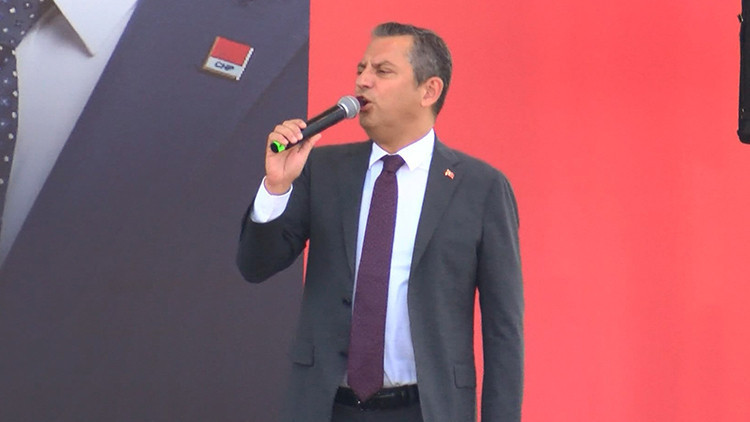 Özgür Özel 'Büyük Eğitim Mitingi'nde konuştu: Hep beraber başaracağız ...