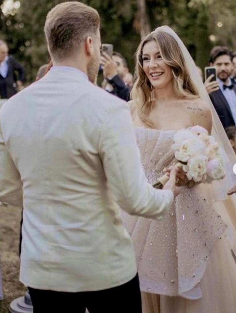 7 yıllık aşkta mutlu son! Ege Kökenli ile Lior Ahituv evlendi - Son ...