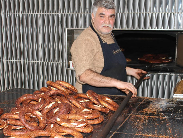 Ankara’da en iyi 5 ‘Ankara simidi’ fırını | Aziz DEVRİMCİ Köşe Yazısı ...